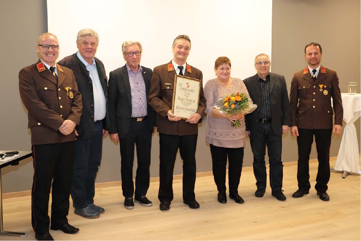 Verdiente Brazer Feuerwehrmänner geehrt - Vorarlberger Nachrichten | VN.at