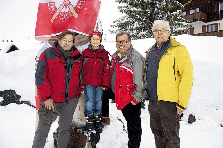 Ein Skipionier als Bronze-Skulptur - Vorarlberger Nachrichten | VN.at