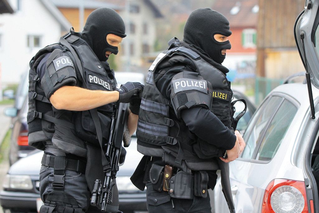 135 Tage auf der Flucht – Jetzt schnappte Cobra zu - Vorarlberger ...
