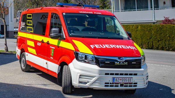Neues Vandanser Kommandofunkfahrzeug seit Kurzem im Einsatz - Vorarlberger Nachrichten | VN.at