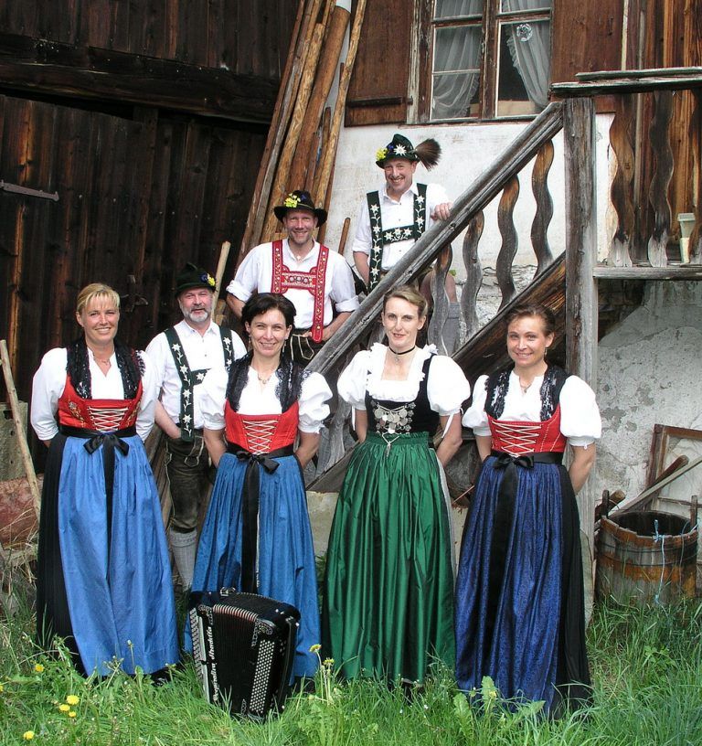 Jodler lassen in Damüls den Kehlkopf tanzen - Vorarlberger Nachrichten ...