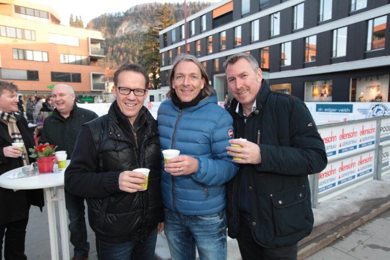 „Lätteleschießen“ am Garnmarkt - Vorarlberger Nachrichten | VN.at