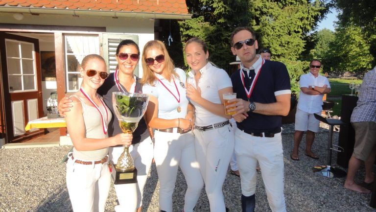 Meistertitel für Reitsportzentrum Hard - Vorarlberger Nachrichten | VN.at