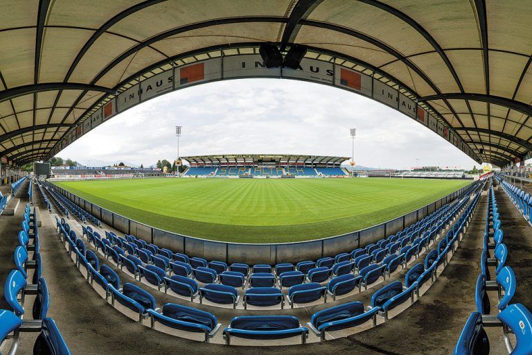 Englischer Rasen in der Altach-Arena - Vorarlberger Nachrichten | VN.at