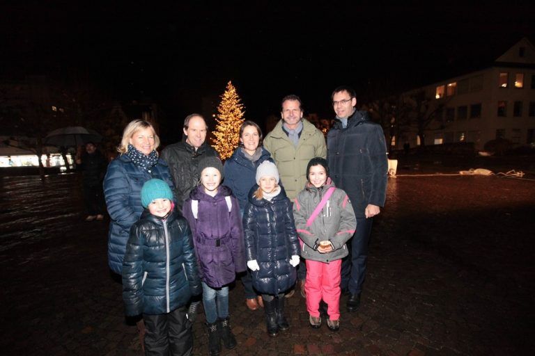 Weihnachtszauber vor dem Landhaus - Vorarlberger Nachrichten | VN.at