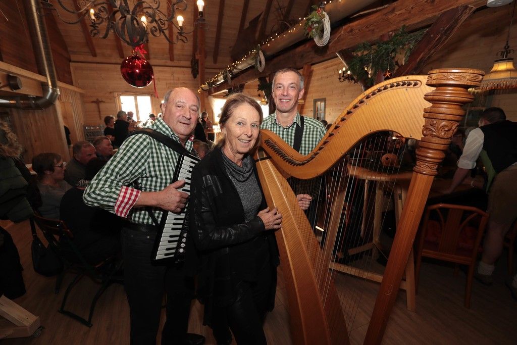 Großer Benefizadvent im Ammenegger Stadl - Vorarlberger Nachrichten | VN.at
