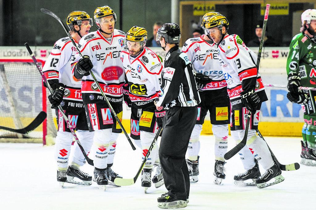 Alex Caffi hielt für Feldkirch Derbysieg gegen den Bregenzerwald fest ...