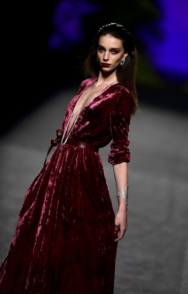 Dekolleté-Trends - Vorarlberger Nachrichten | VN.at