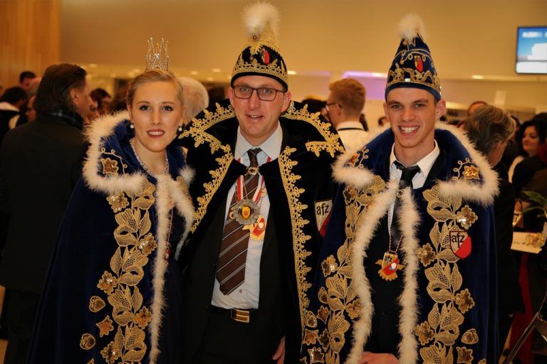 Volles Haus beim Ball der Narren der AFZ - Vorarlberger Nachrichten | VN.at