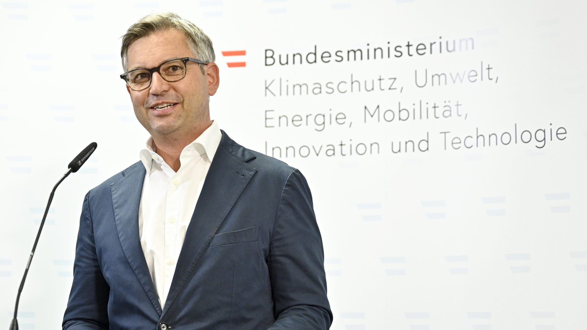 ÖVP-Staatssekretär Magnus Brunner darf wieder ins Büro - Vorarlberger ...