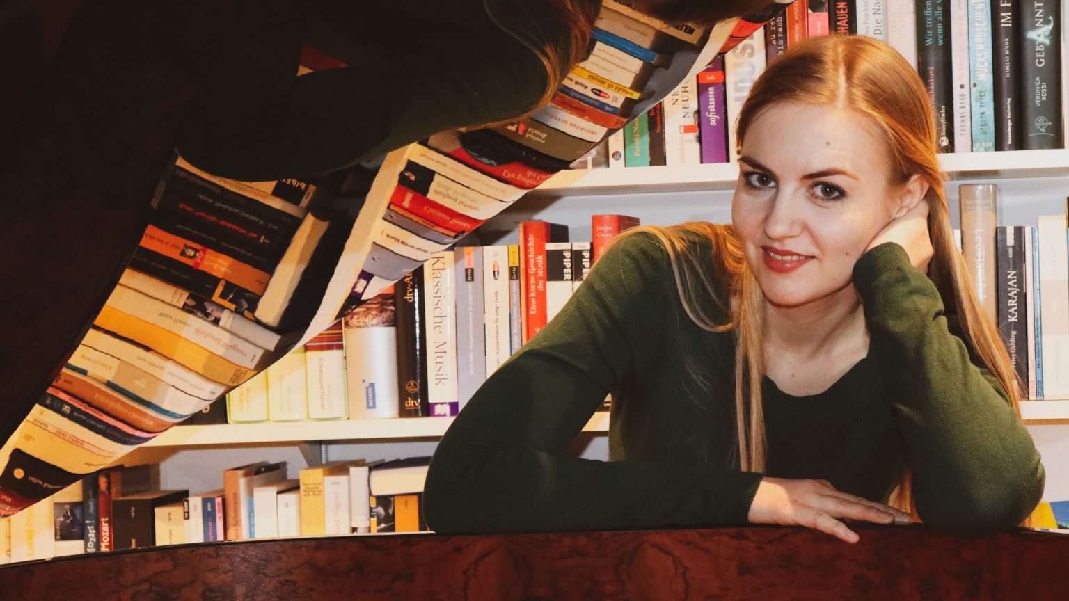 Pianistin aus Röthis präsentiert musikalischen Adventkalender ...