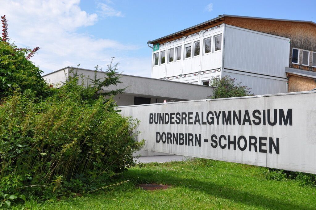 Gymnasium Schoren feiert seinen 50. Geburtstag - Vorarlberger ...