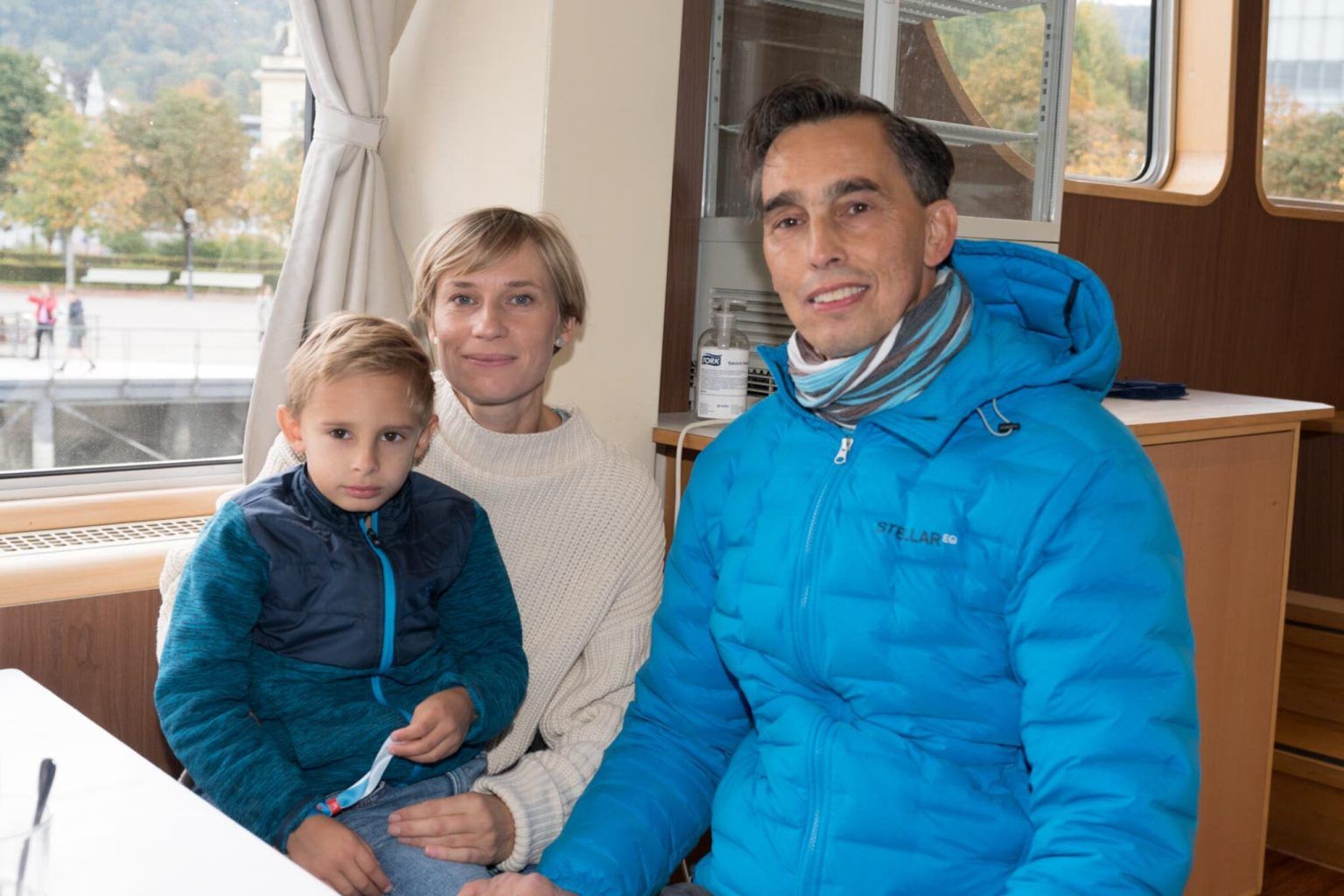 Mit der MS Oesterreich fußfrei erste Reihe - Vorarlberger Nachrichten ...