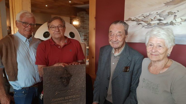 Johann Bertolini wird mit Gedenktafel gewürdigt - Vorarlberger ...