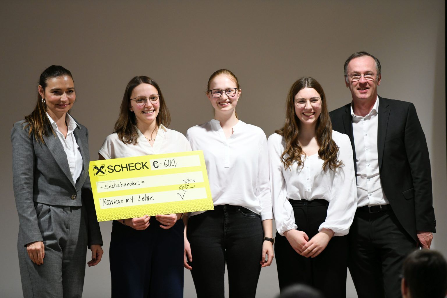 HAK-Award: Zweiter Platz geht nach Bezau - Vorarlberger Nachrichten | VN.at