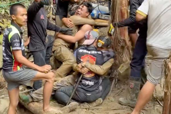 Höhlenunglück in Laos: Retter entdecken neuen Zugang - Vorarlberger ...