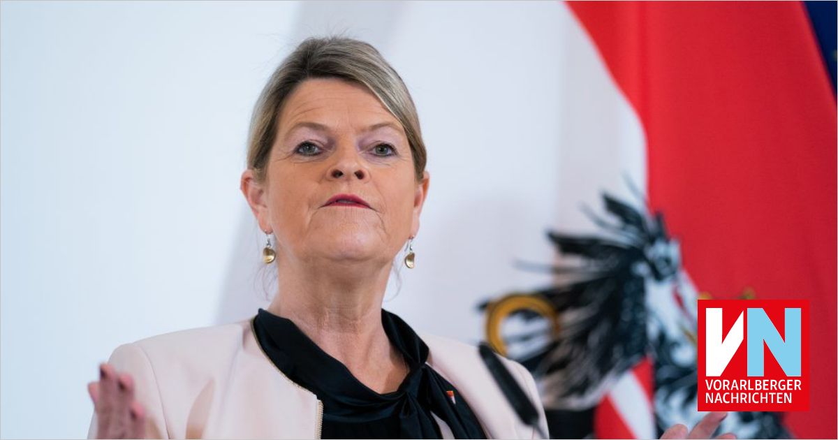 Im Livestream: Tanner informiert über Miliz - Vorarlberger Nachrichten ...