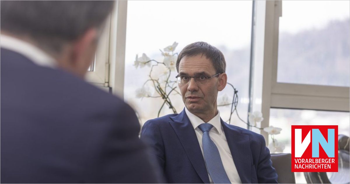 Die Lutz im prüfenden Blick - Vorarlberger Nachrichten | VN.at